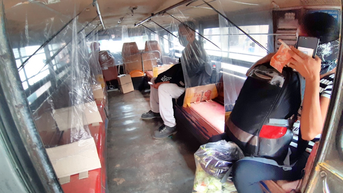 Plastic barrier in PUV useless without physical distancing: doctor ...