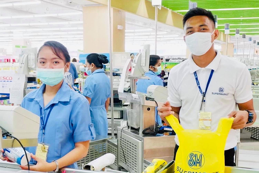 Supermarkets shorten operating hours due to Metro Manila curfew | PLN Media